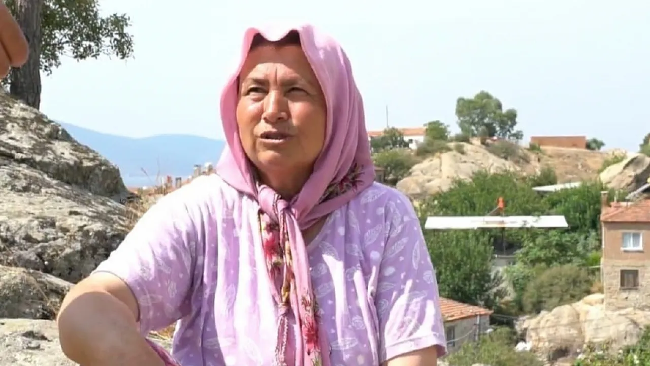 Köylü kadınlar, hem rehberlik hem de ticaret yapıyorlar Köylü kadınlar, hem rehberlik hem de ticaret yapıyorlar